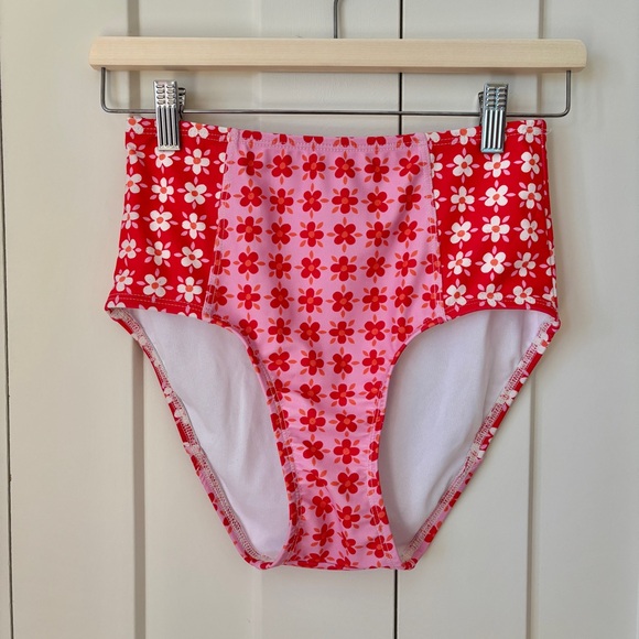 Lime Ricki | Swim | Lime Ricki X House Lars Built Size Small Red Floral ...